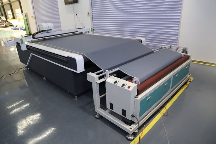 Automatic Fabric Pattern Cutting Machine